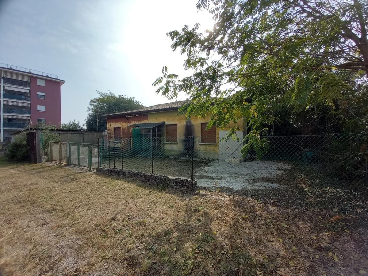 Casa indipendente in vendita a Verona