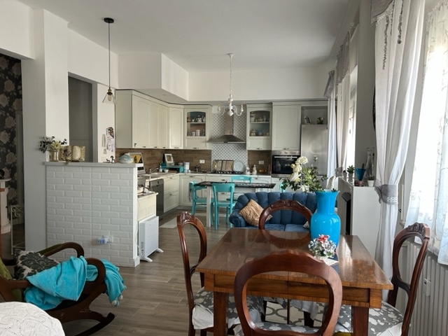 Appartamento in vendita a Falconara Marittima