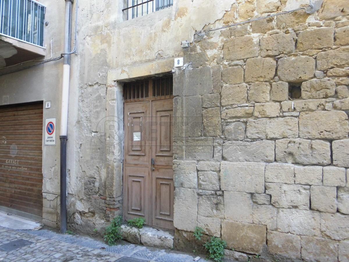 Magazzino in affitto a Caltanissetta