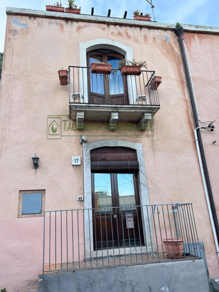Appartamento in vendita a Taormina