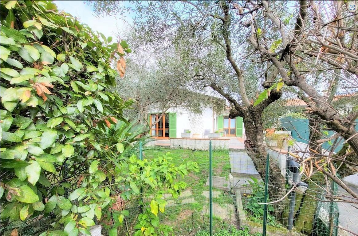 Villa in vendita a Massa