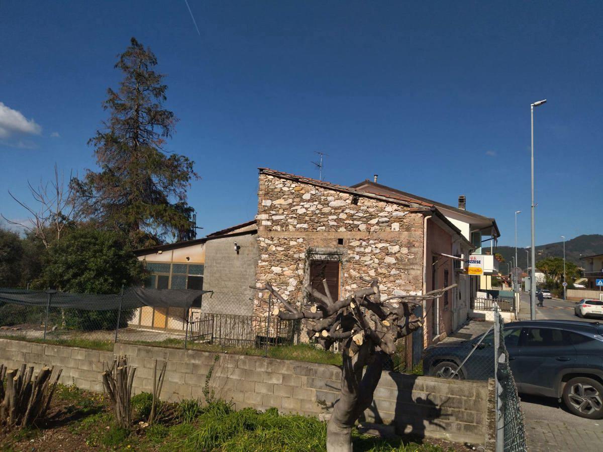 Bar - Ristorante in vendita a Seravezza