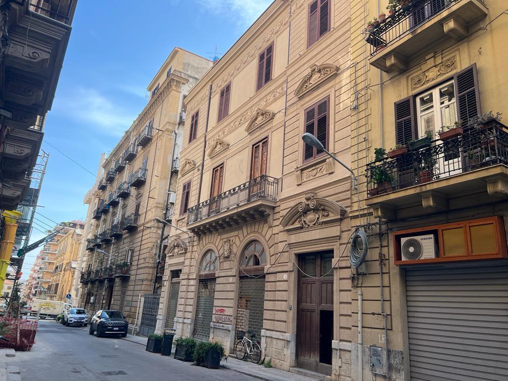 Palazzo in vendita a Palermo