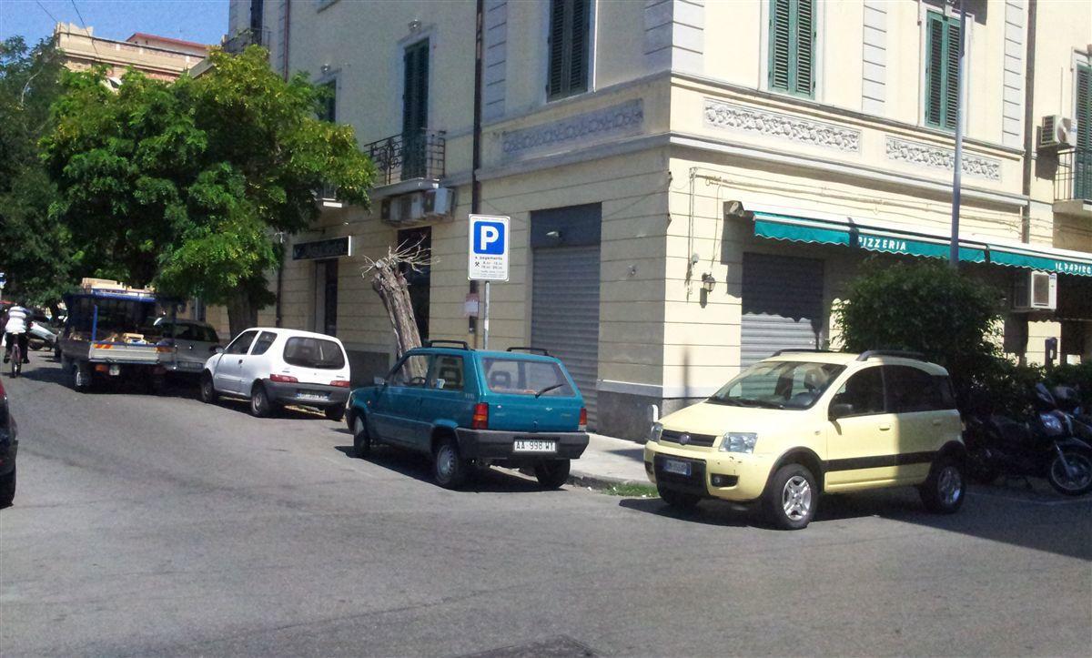 Negozio in vendita a Messina