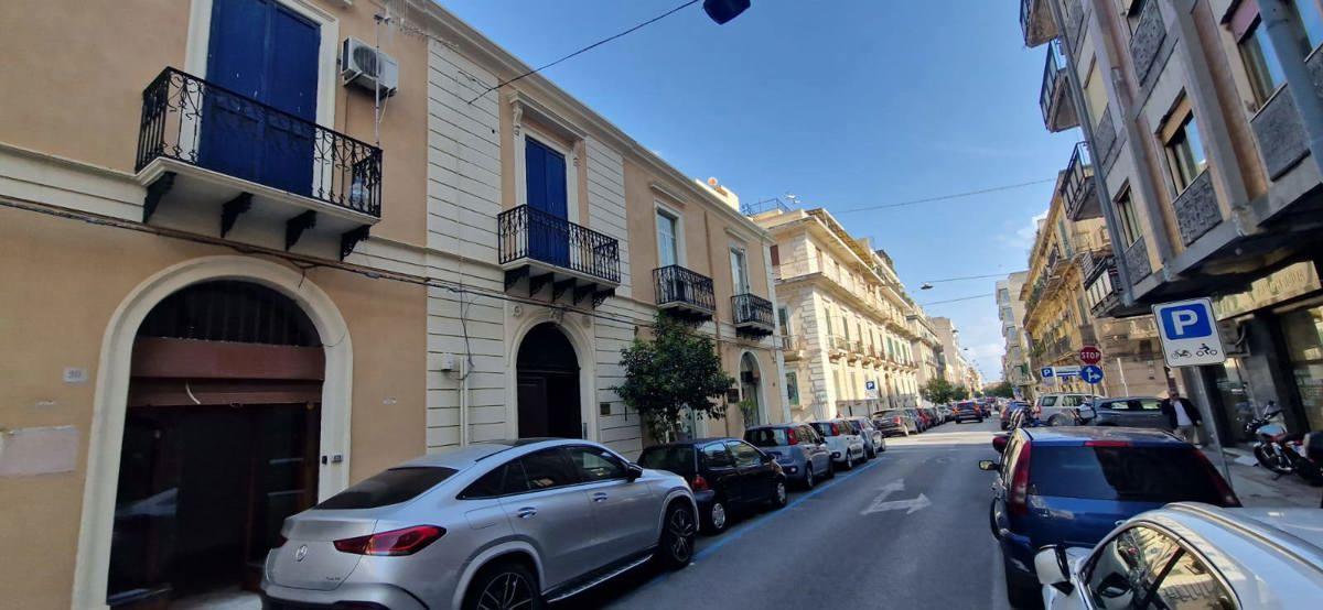 Negozio in affitto a Messina