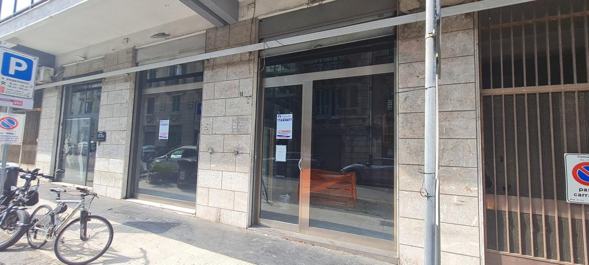 Negozio in affitto a Messina