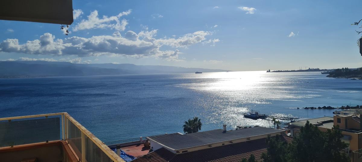Appartamento in Via Consolare Pompea, Messina