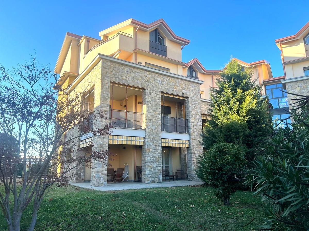 Appartamento in vendita a Brenna