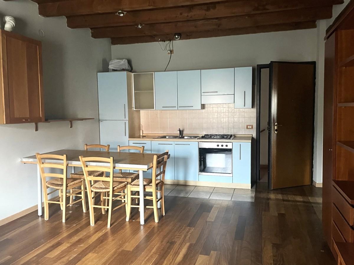 Appartamento in vendita a Cantu'