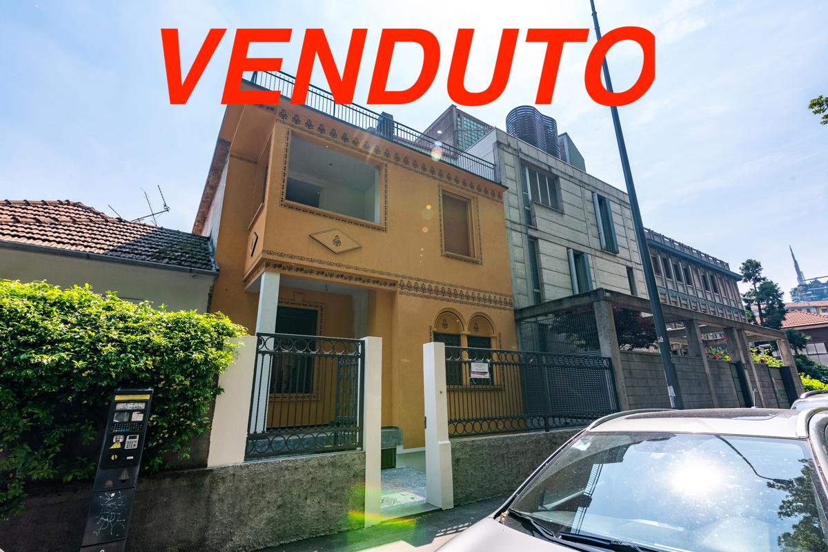 Appartamento in vendita a Milano