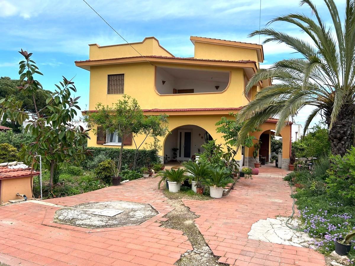 Villa in vendita a Leporano