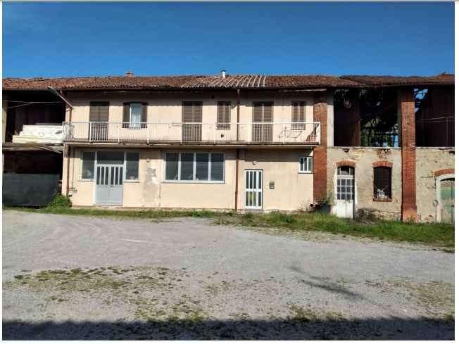 Appartamento in vendita a Besana In Brianza