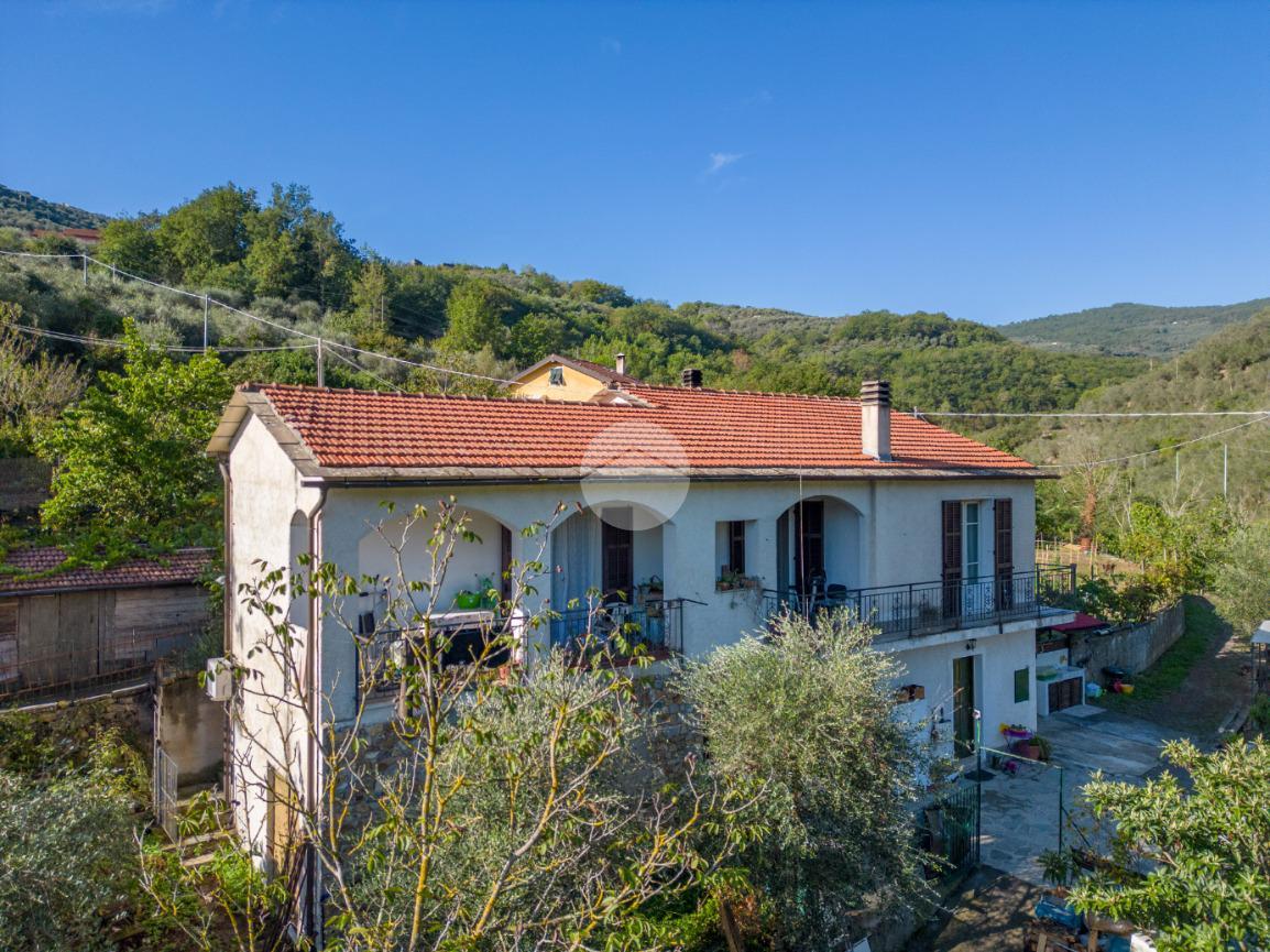 Casa indipendente in vendita a Pontedassio