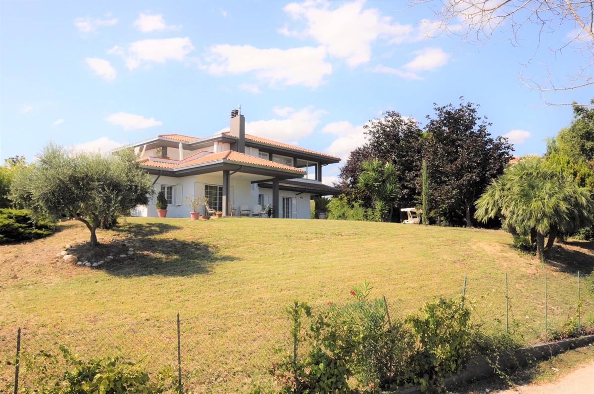 Villa in vendita a Roseto Degli Abruzzi