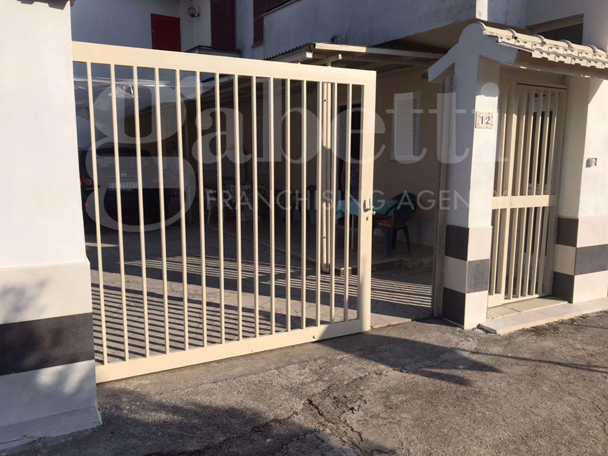 Villa in vendita a Cellole