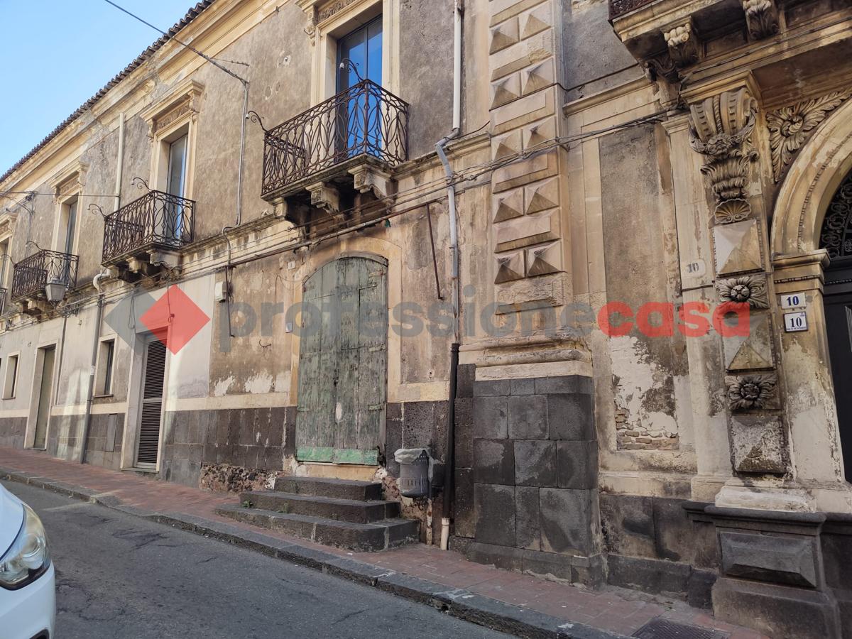 Appartamento in vendita a Aci Catena