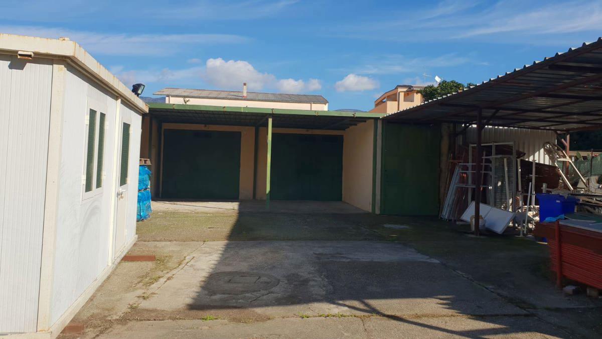 Magazzino in affitto a Lamezia Terme