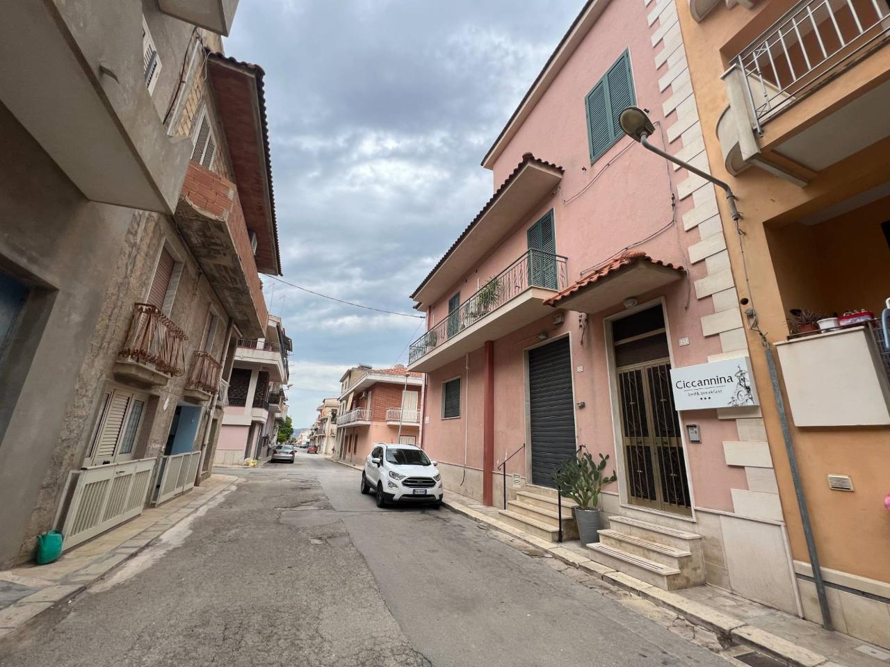 Casa indipendente in vendita a Rosolini