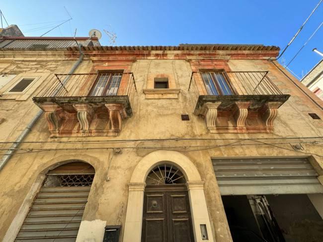 Casa indipendente in vendita a Ragusa