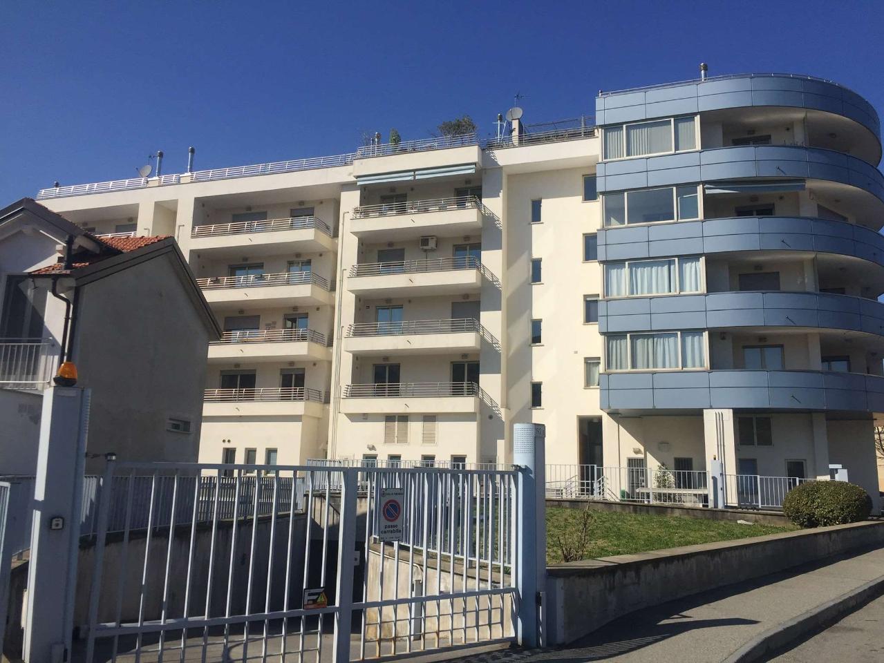 Garage - Posto auto in vendita a Pinerolo