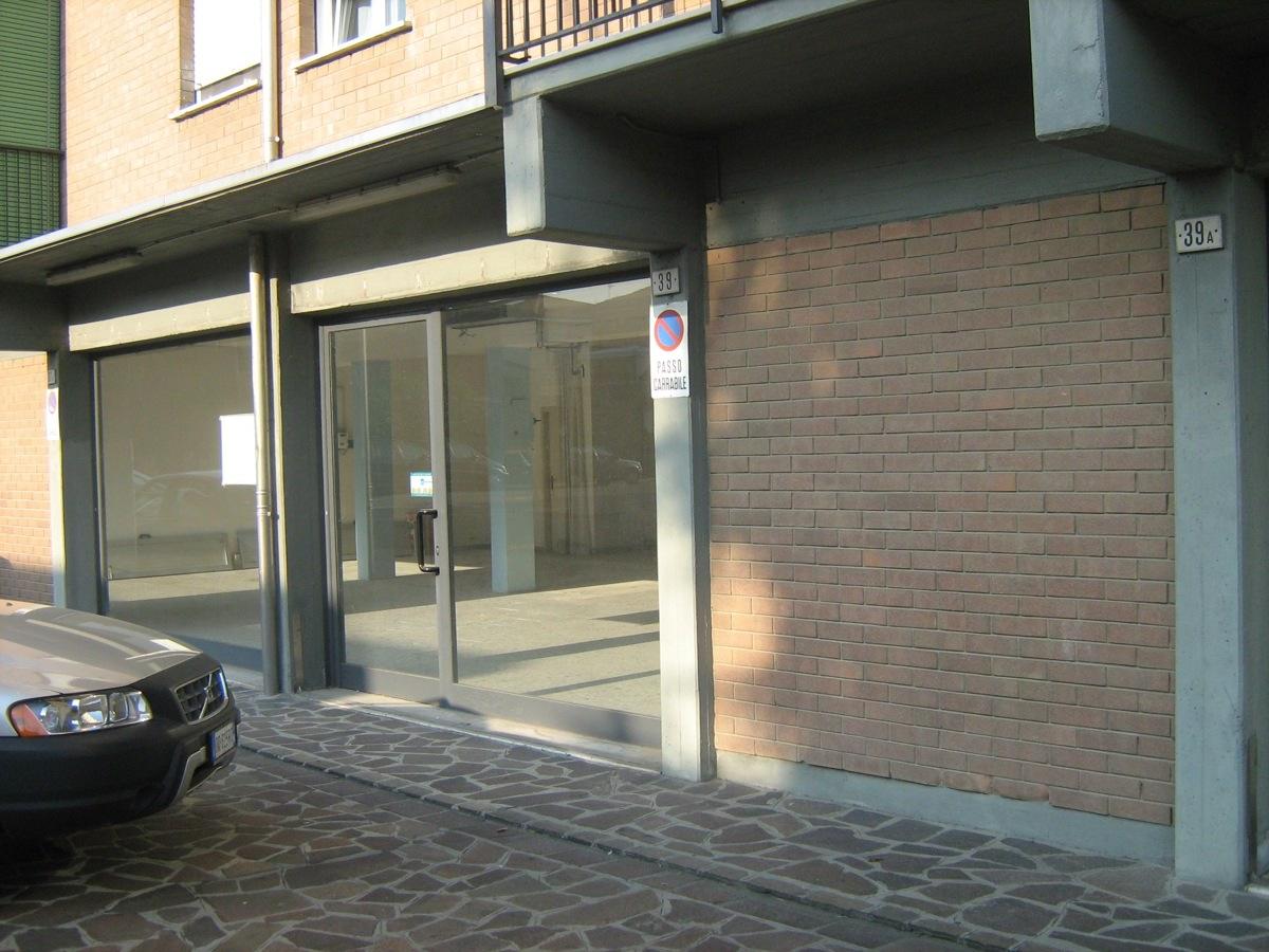 Negozio in affitto a Carpi