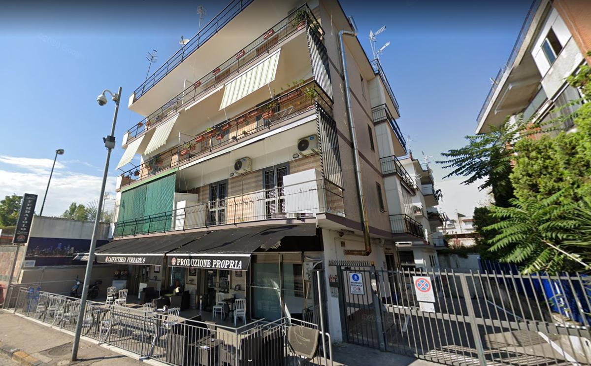 Appartamento in vendita a Napoli
