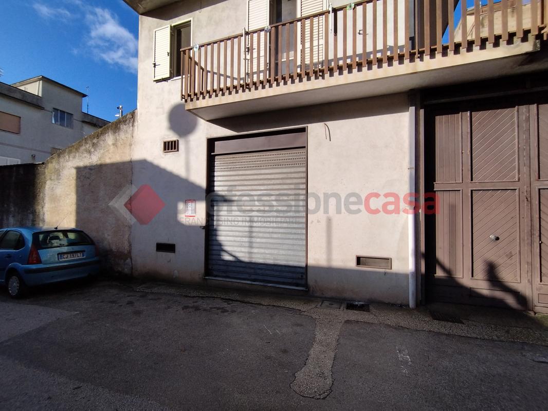 Magazzino in affitto a Maddaloni