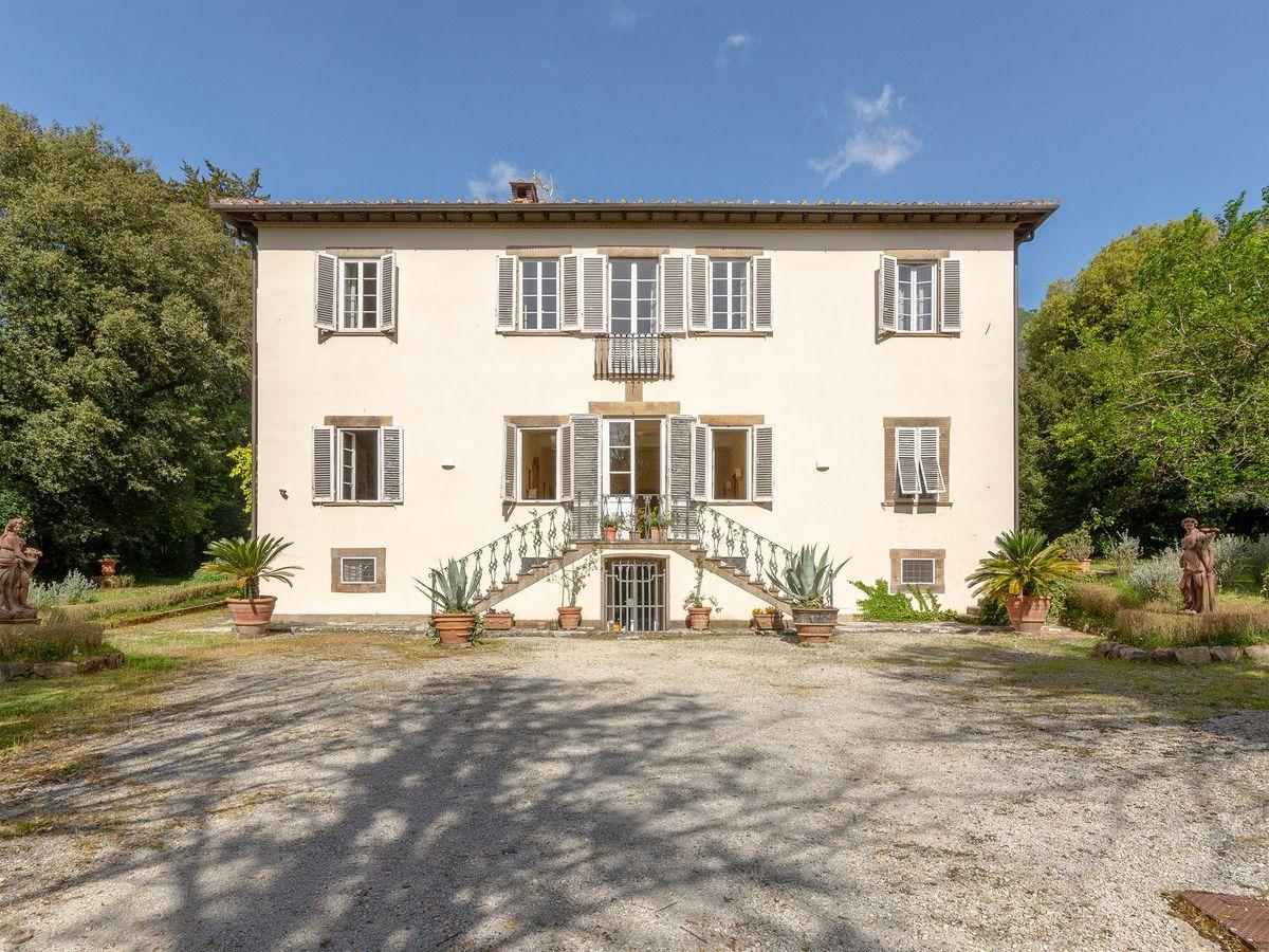 Villa in vendita a Lucca