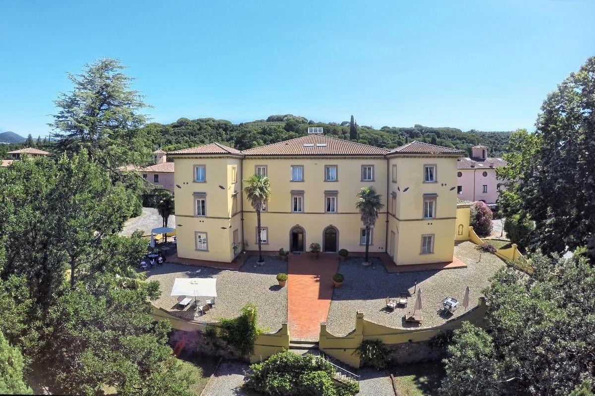 Villa in vendita a Riparbella