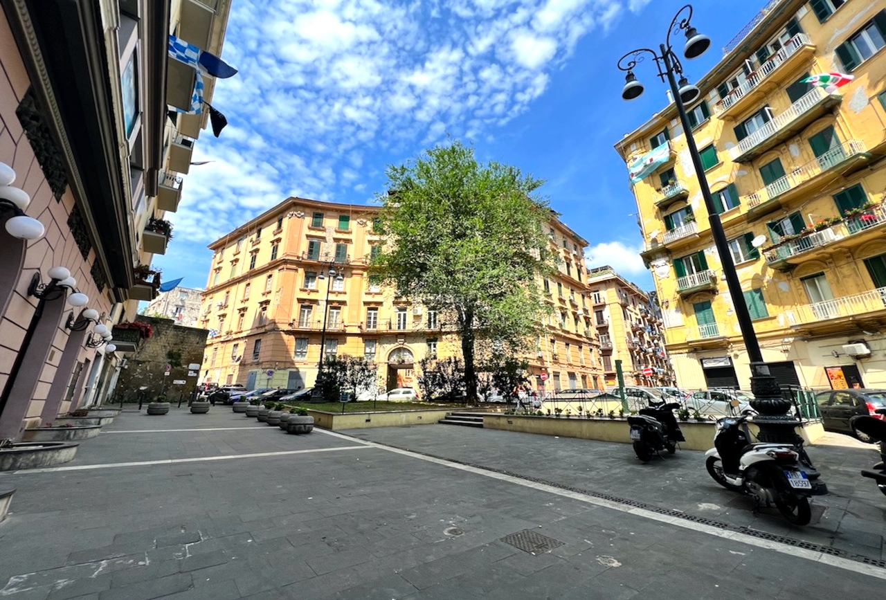 Appartamento in vendita a Napoli