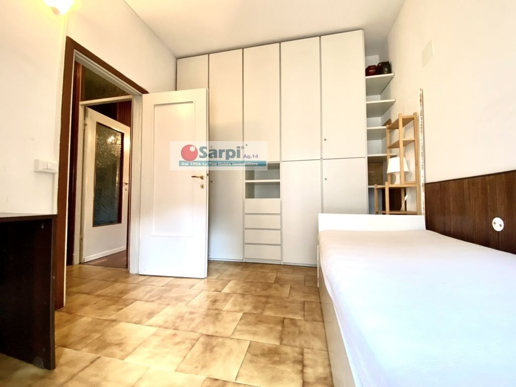 Stanza in appartamento in affitto a Milano