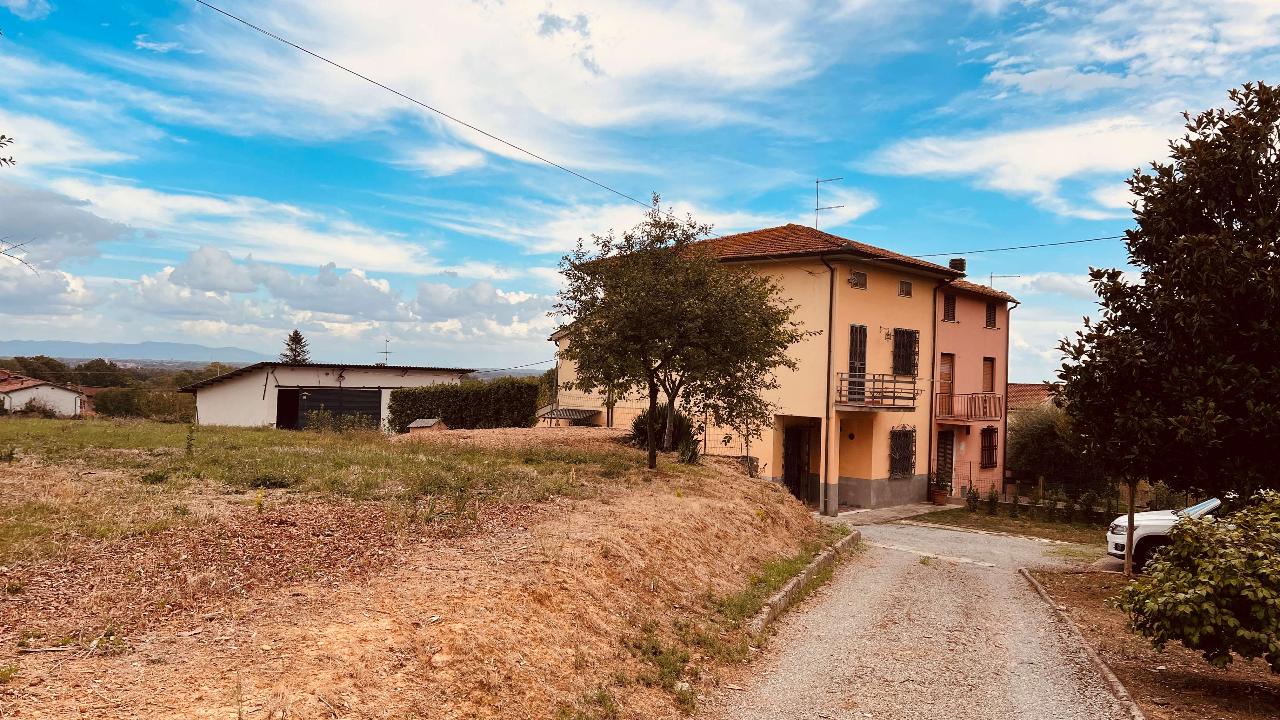 Villa bifamiliare in vendita a Capannori
