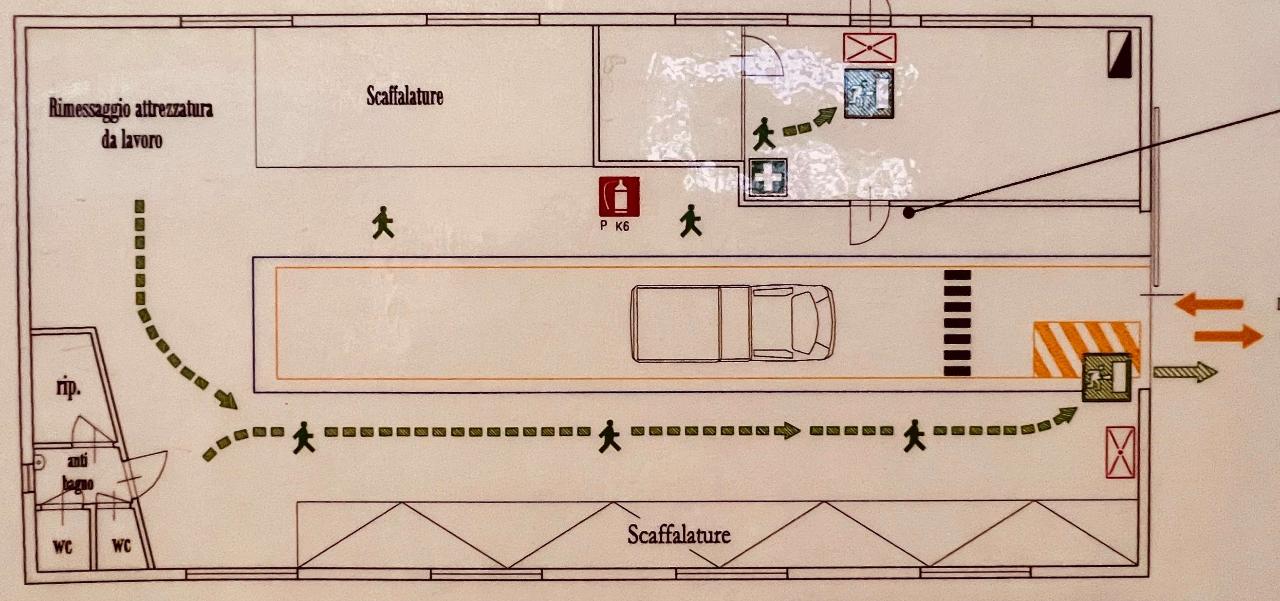 Capannone in vendita a Porcari