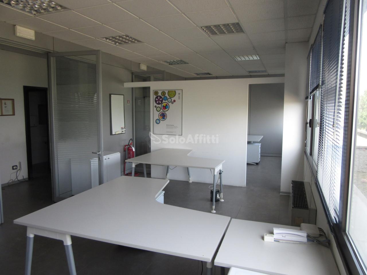 Ufficio in affitto a Sesto Fiorentino
