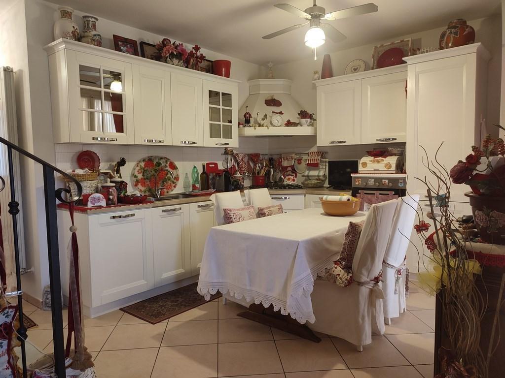 Casa indipendente in vendita a Castelnuovo Magra