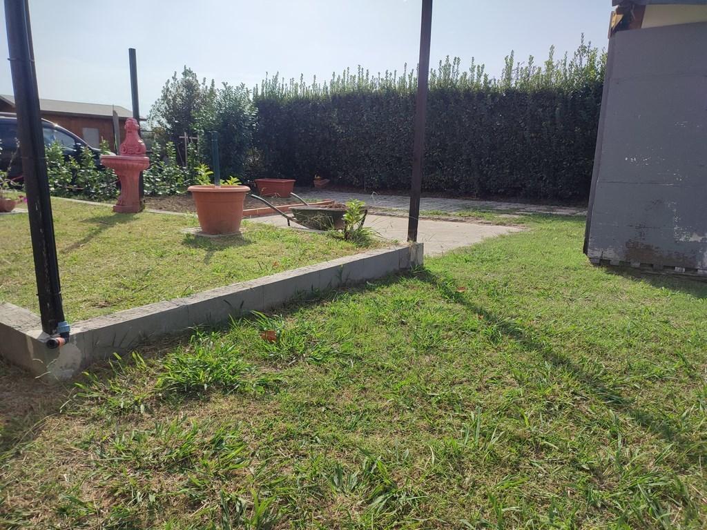 Villa a schiera in vendita a Luni