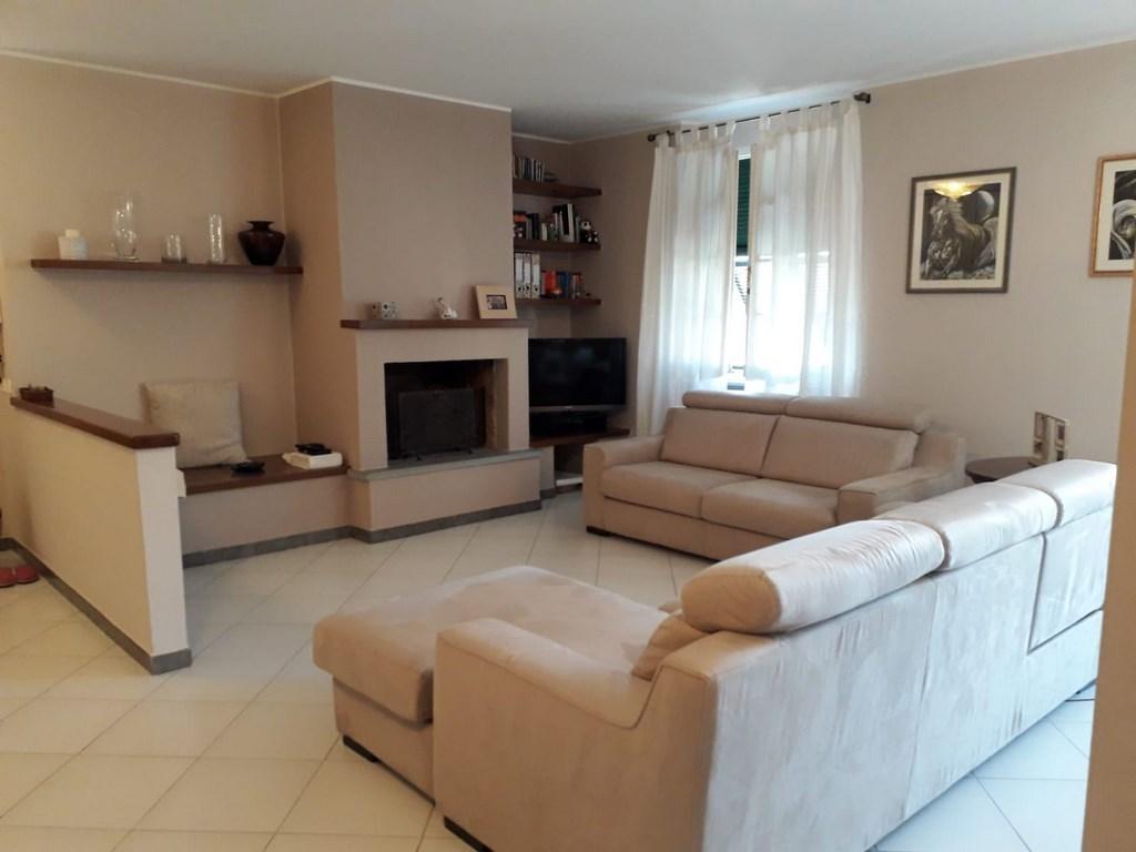 Appartamento in vendita a Sarzana