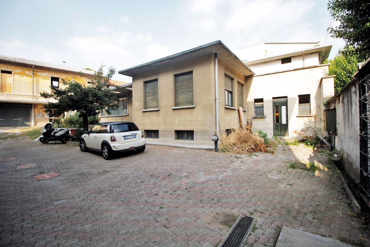 Monolocale in Via Roma 11, Gorla Minore