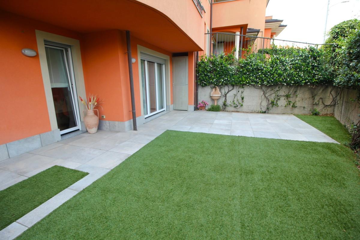 Appartamento in vendita a Gorla Minore