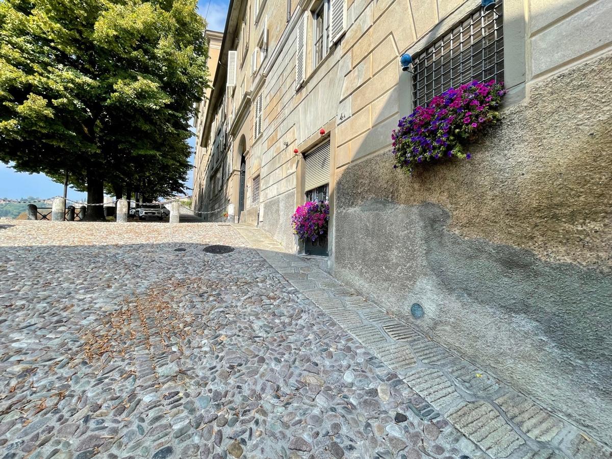 Appartamento in vendita a Bergamo