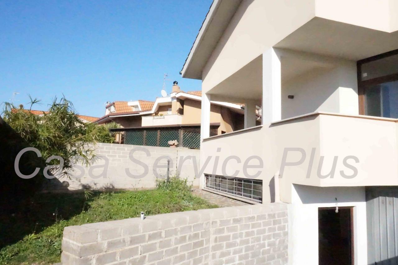 Villa in vendita a Ladispoli