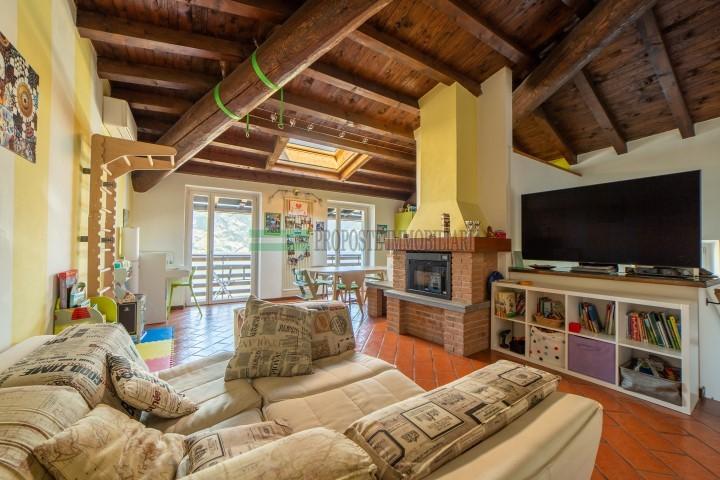 Appartamento in vendita a Marone