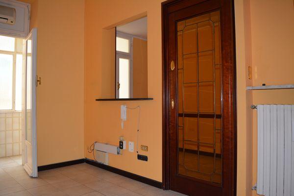 Ufficio in affitto a Sanremo