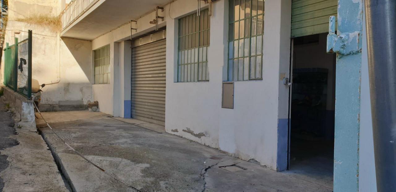 Magazzino in vendita a Sanremo