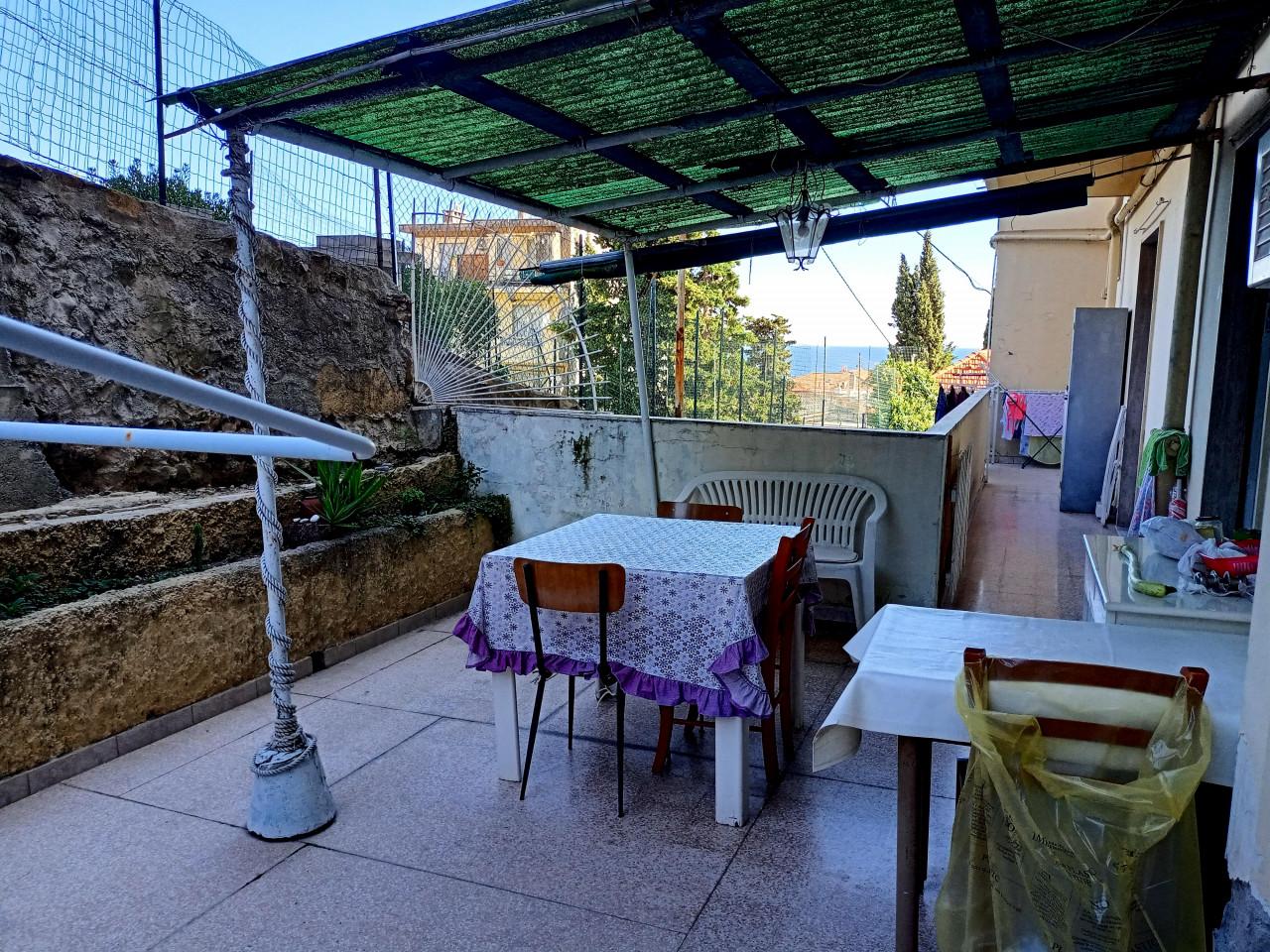 Bilocale in Via Zeffiro Massa, Sanremo