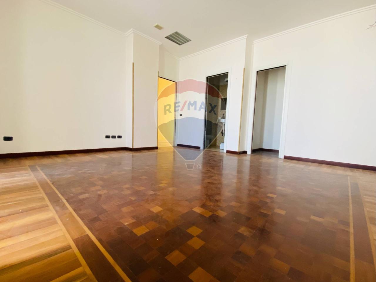 Ufficio in vendita a Bari