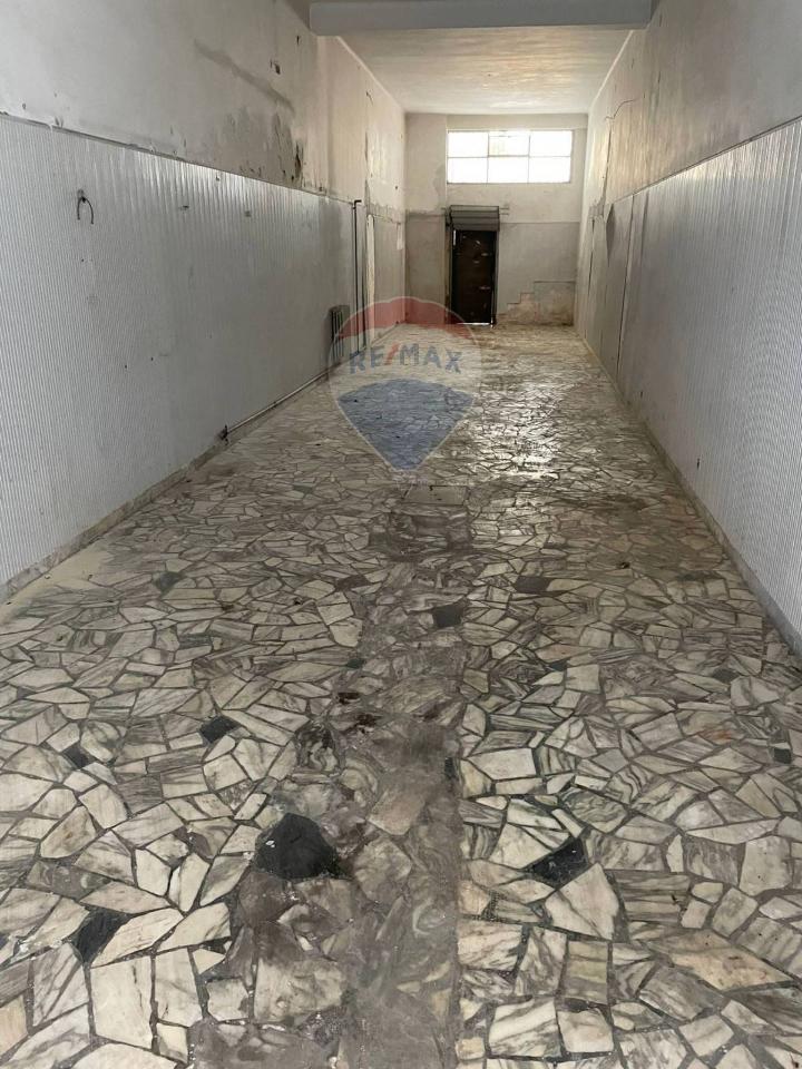 Negozio in vendita a Bari