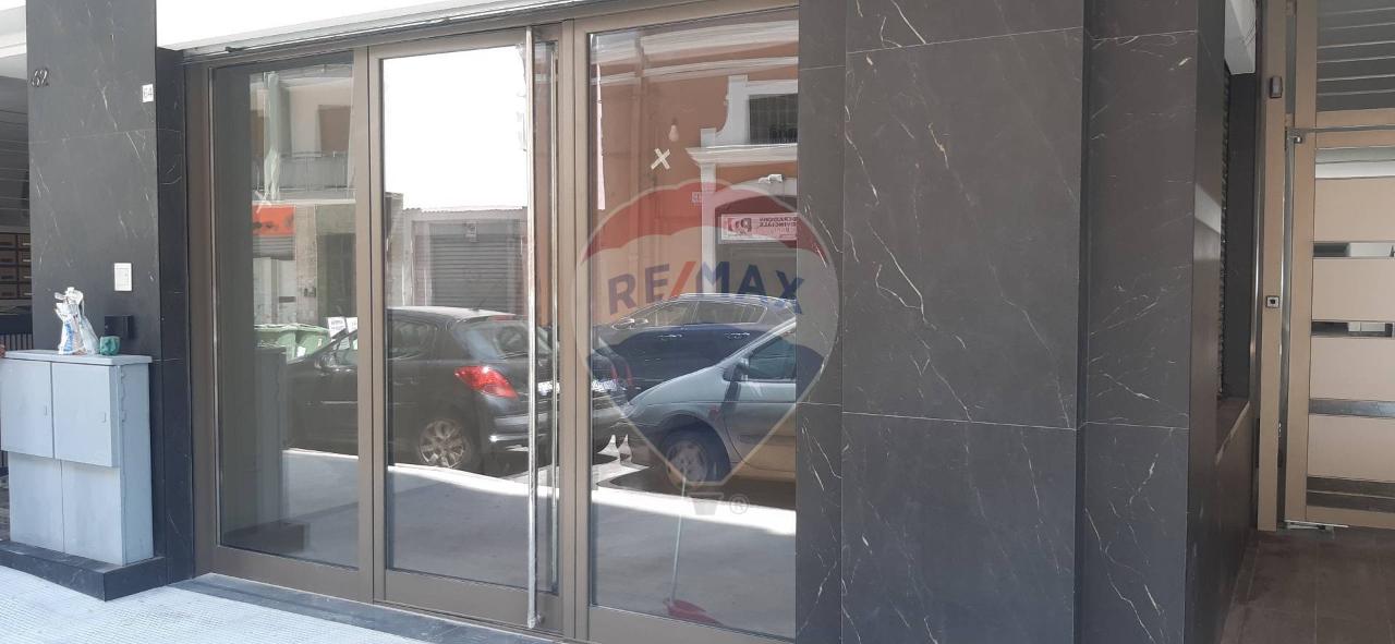 Negozio in affitto a Bari
