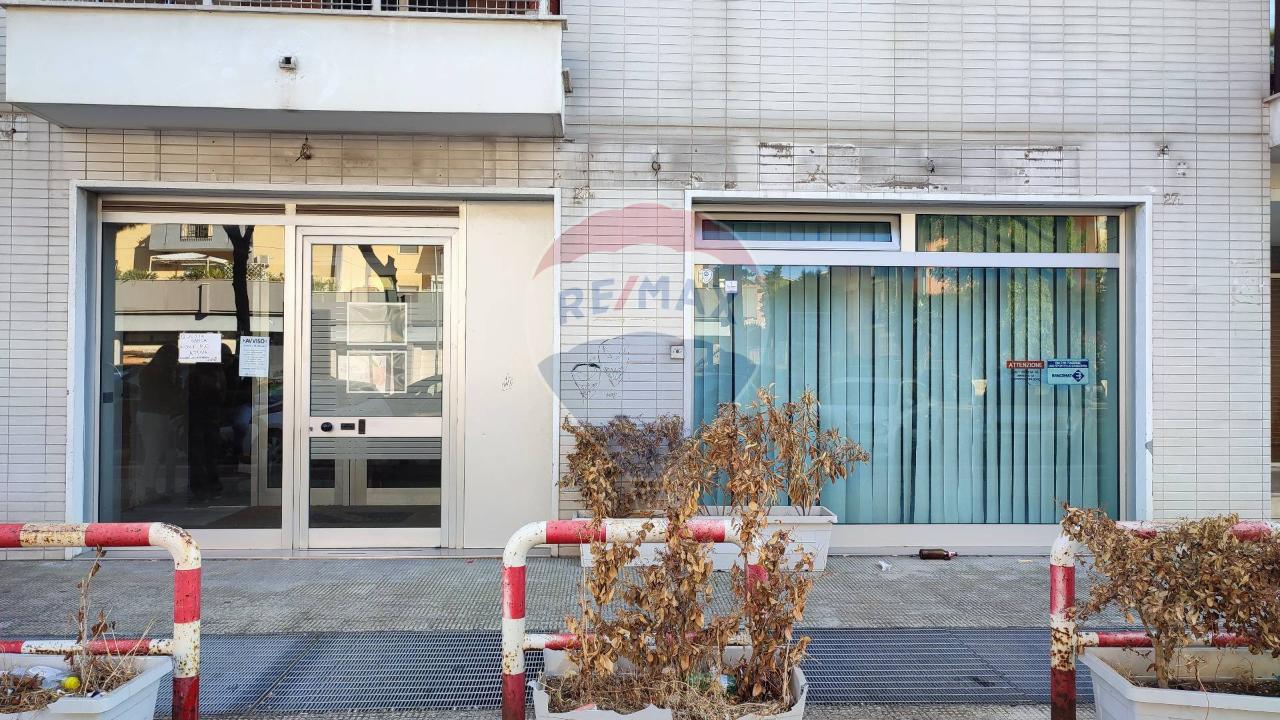 Negozio in vendita a Bari