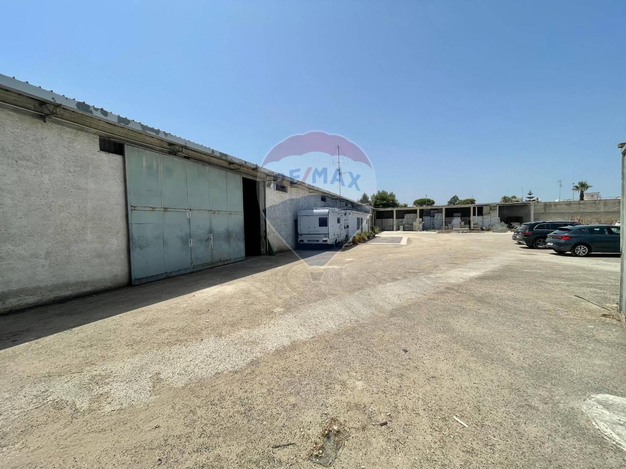 Capannone in vendita a Bari